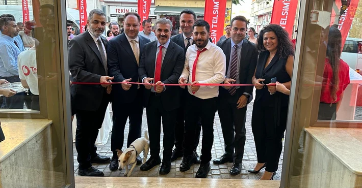 Telsim, Global Konsept anlayışıyla Lefkoşa Surlariçi Shop’un açılışını ...